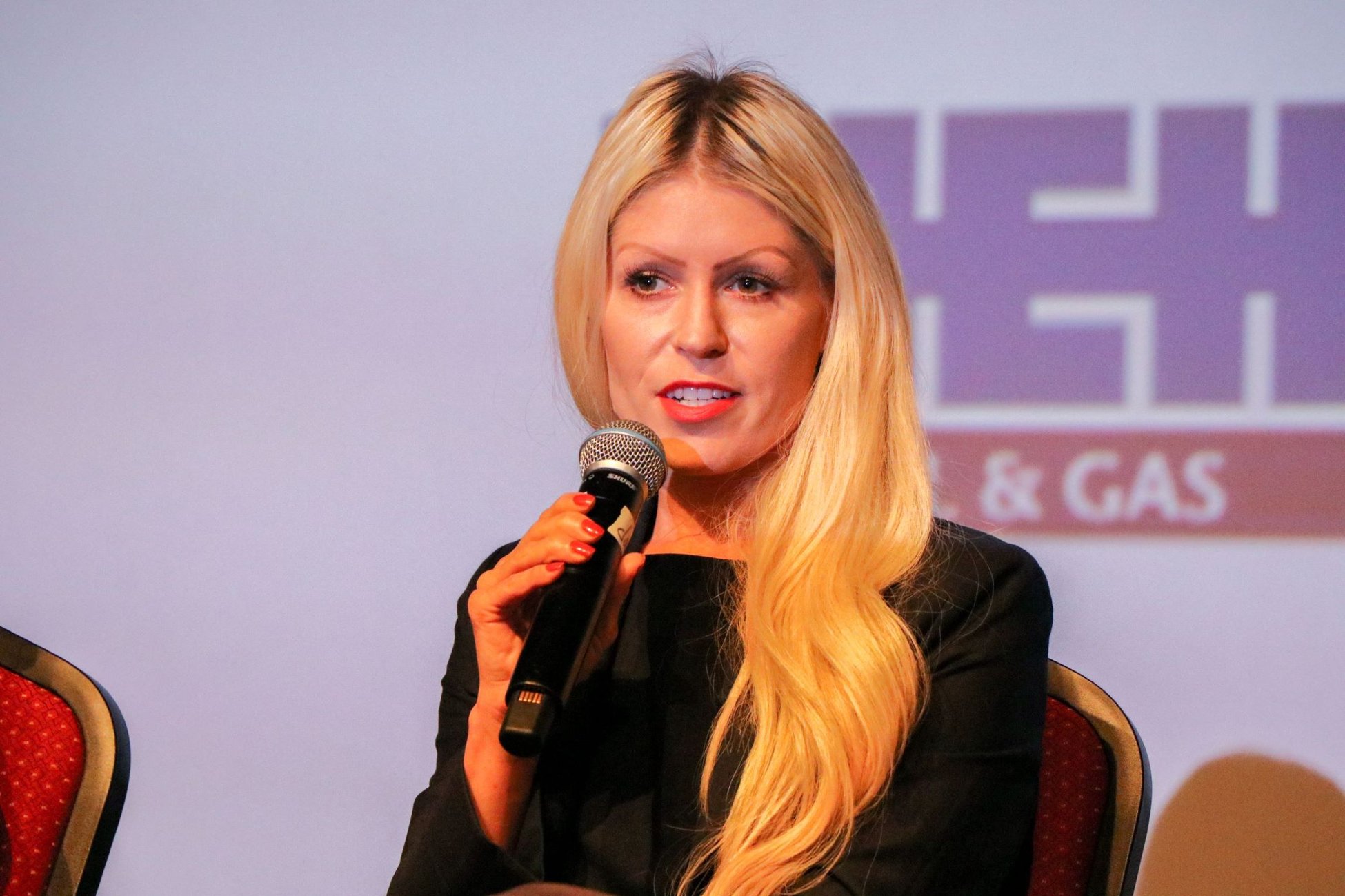 Amanda Adams Represents Cinco Energy at the 2019 Exploring Energy ...